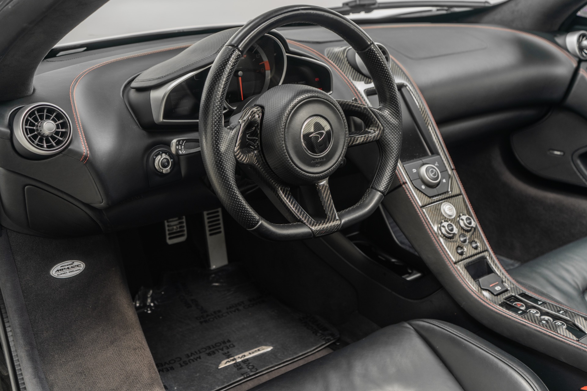 Mclaren Mp4 12c Spyder Interior