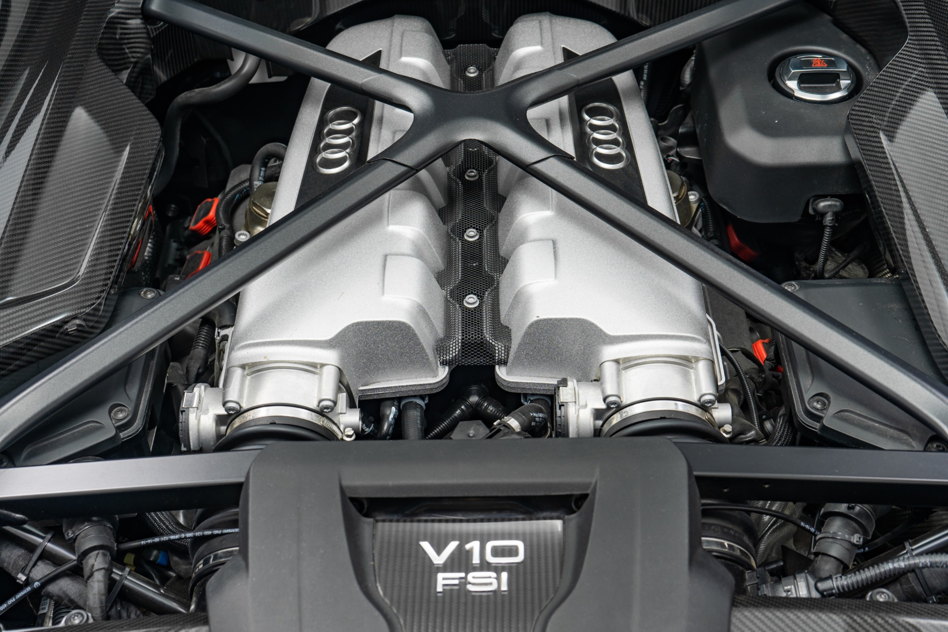Audi R8 Black V10 Engine