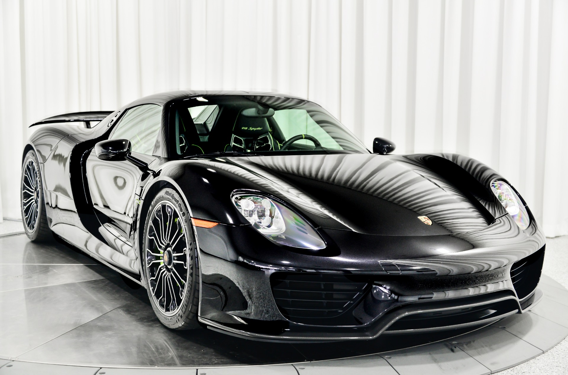 Black 918 Spyder