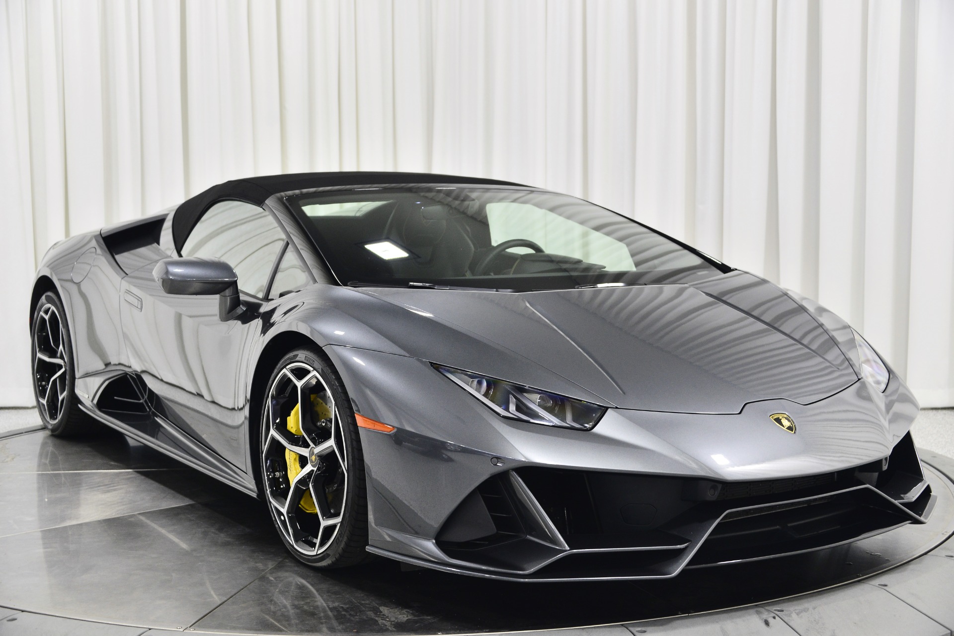 Lamborghini Huracan Gray
