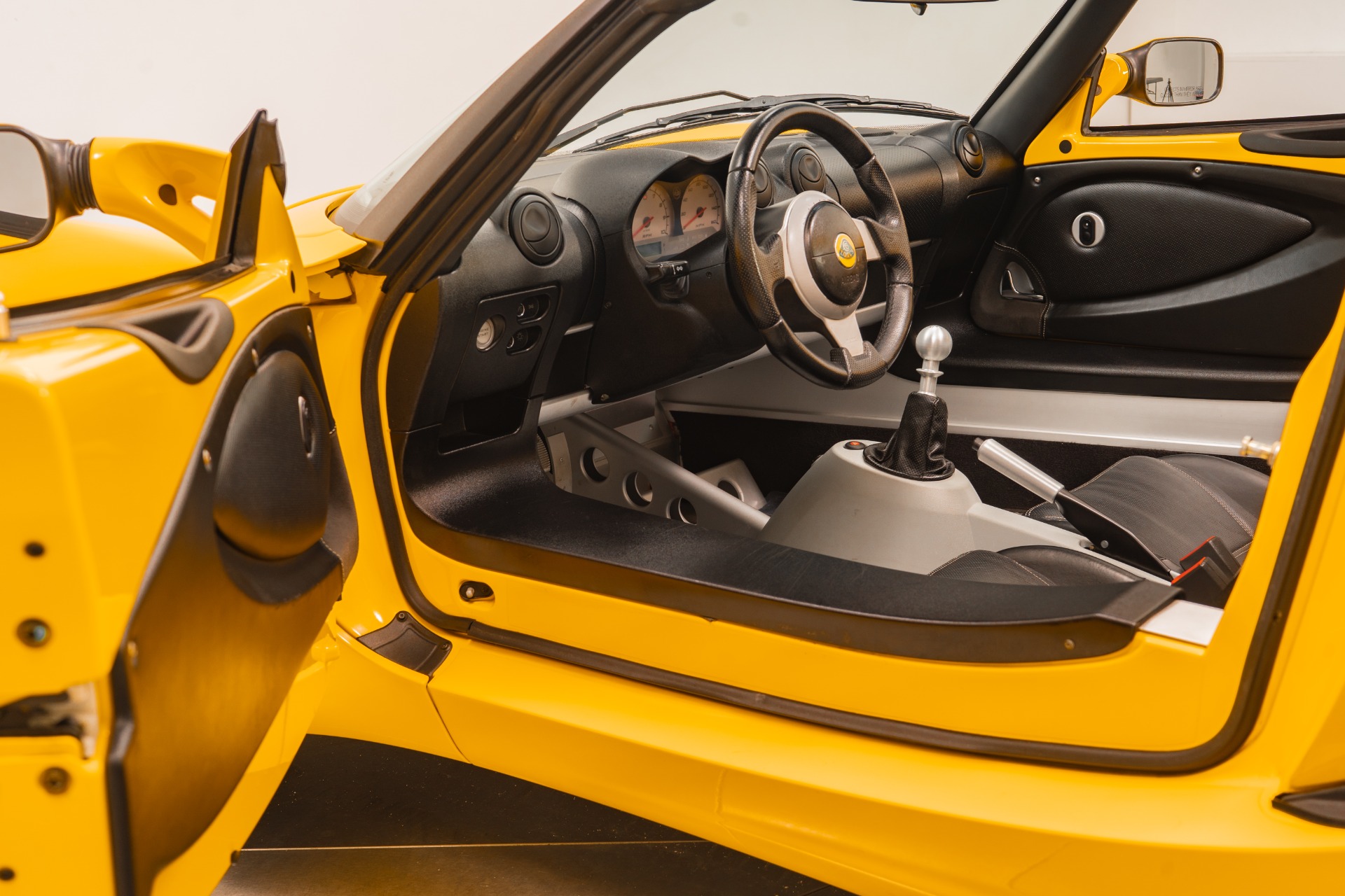 2006 Lotus Elise Interior