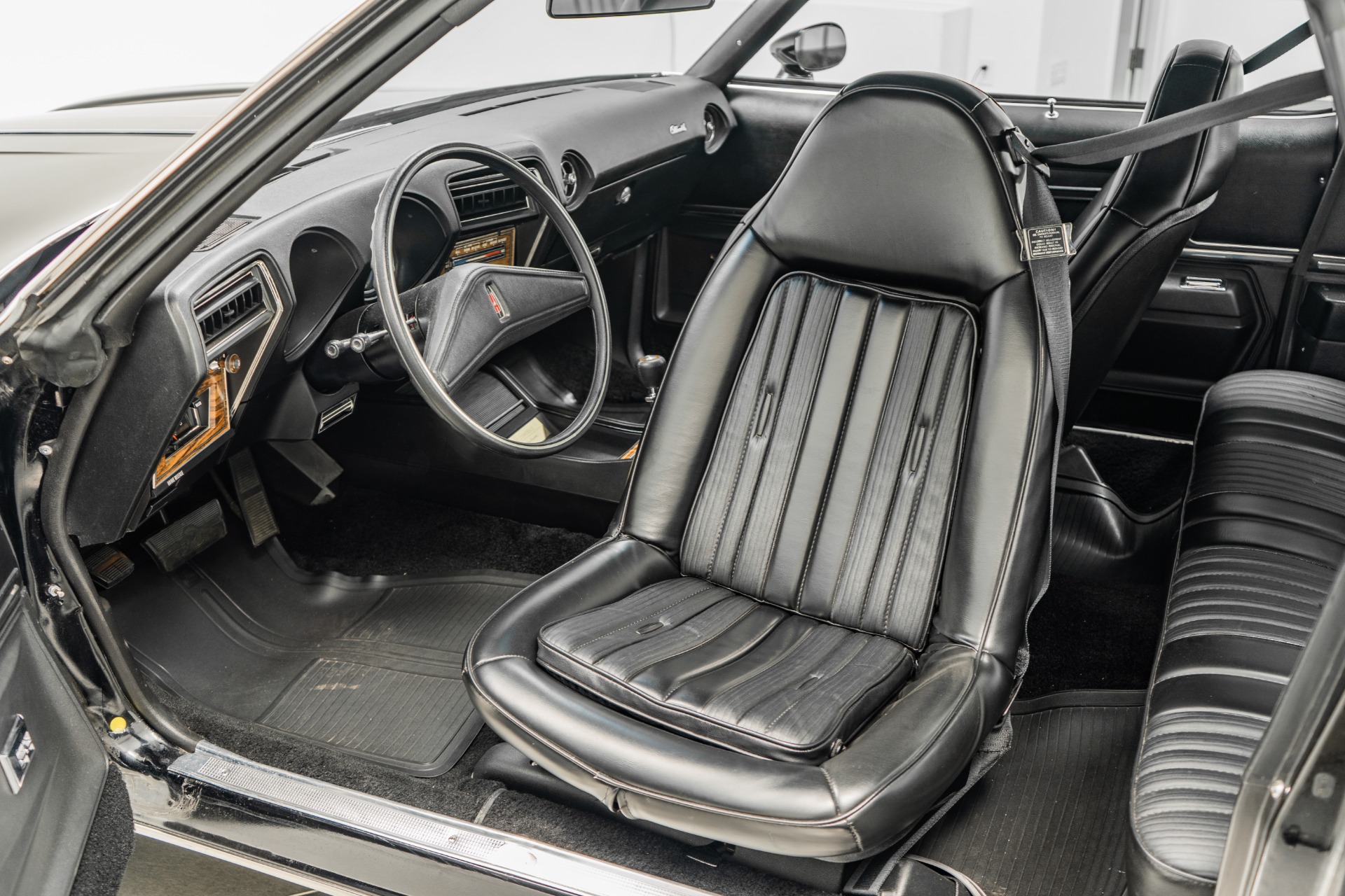 1976 Oldsmobile Cutlass Interior