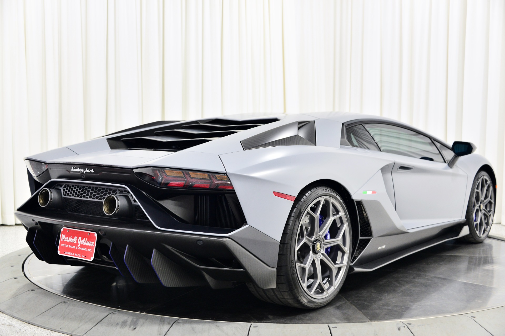 White Lamborghini 2022