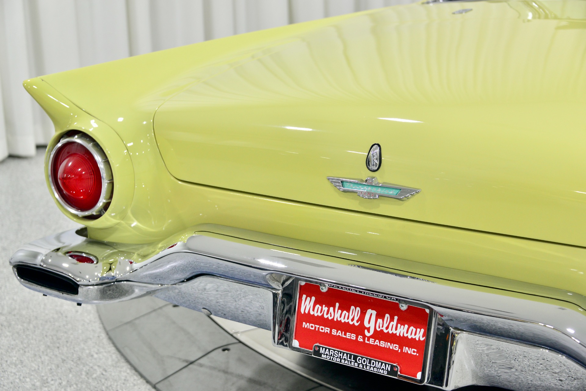 1959 Ford Thunderbird Yellow