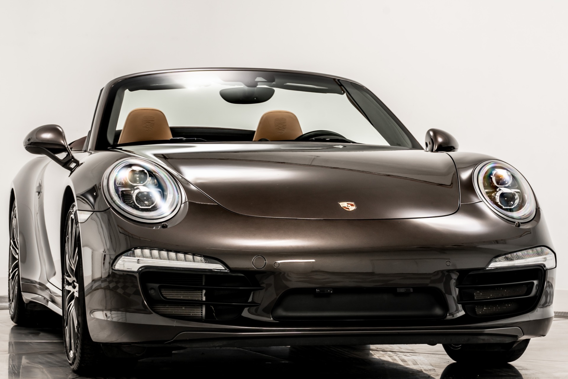 Porsche 911 Anthracite Brown