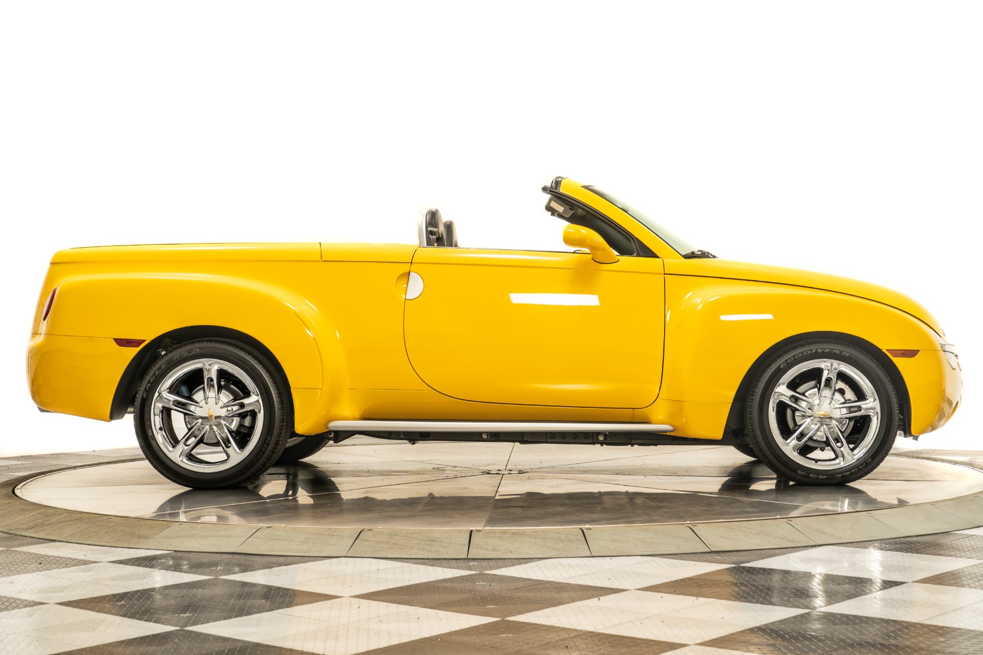 Yellow Chevrolet Ssr Images Chevrolet SSR 3D Model In Sport Auto's