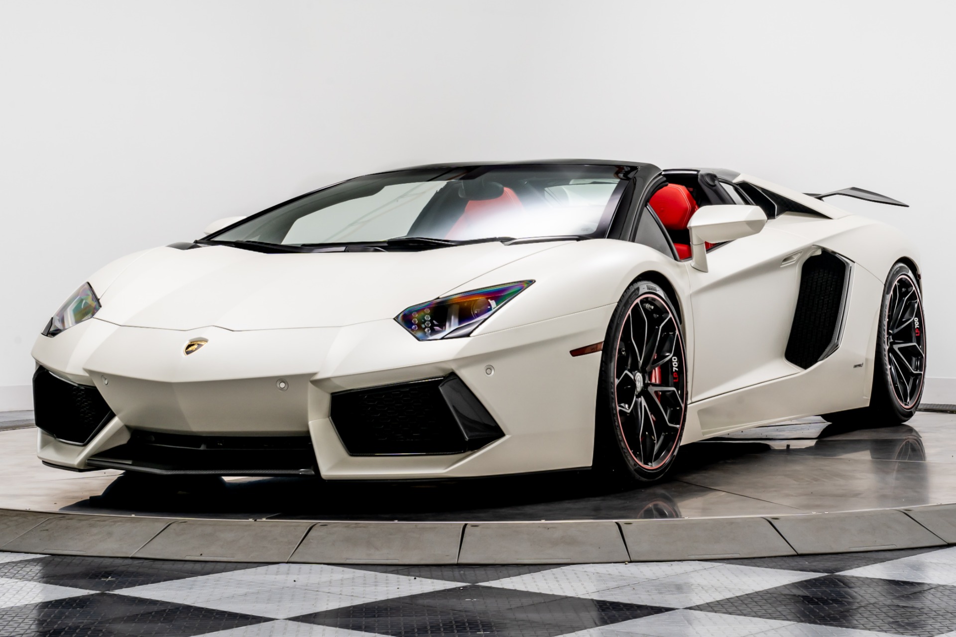 Lamborghini Aventador 2014 Blanco 2014 Lamborghini Aventador LP700 4