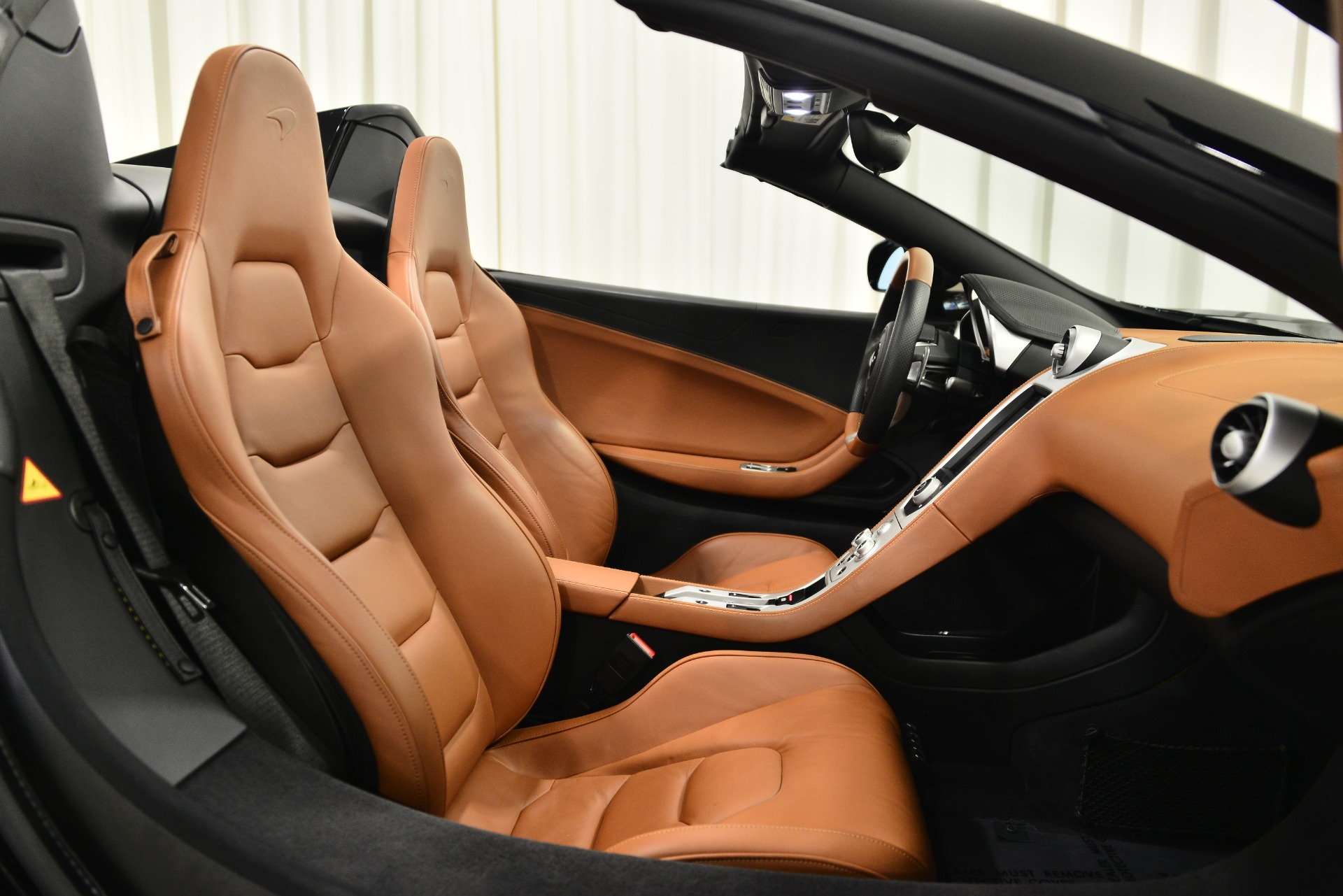 Mclaren 650s Spider Interior