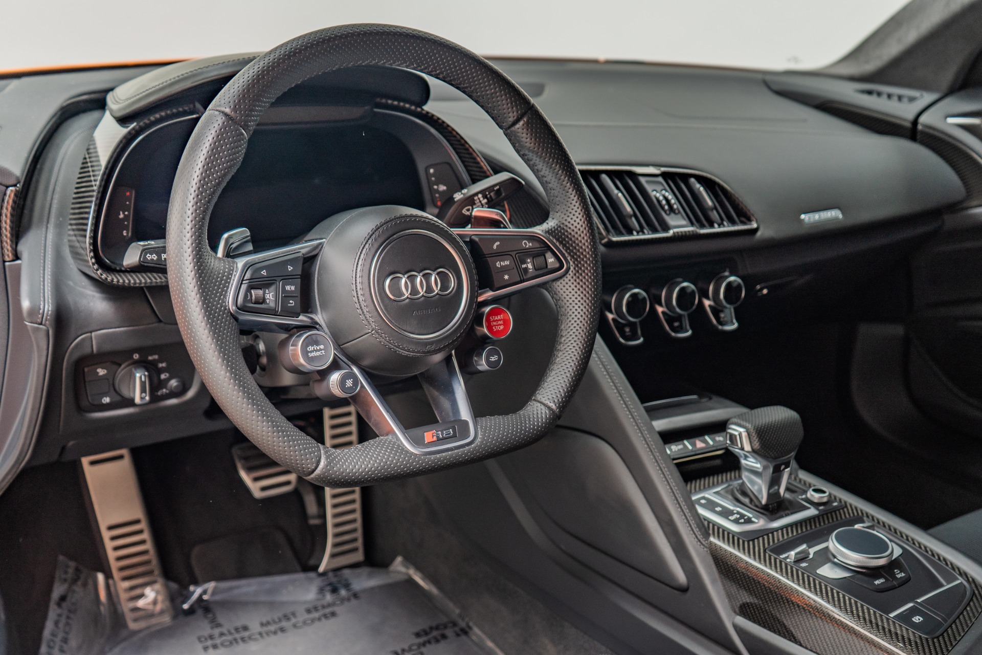 Audi R8 V10 Plus Interior