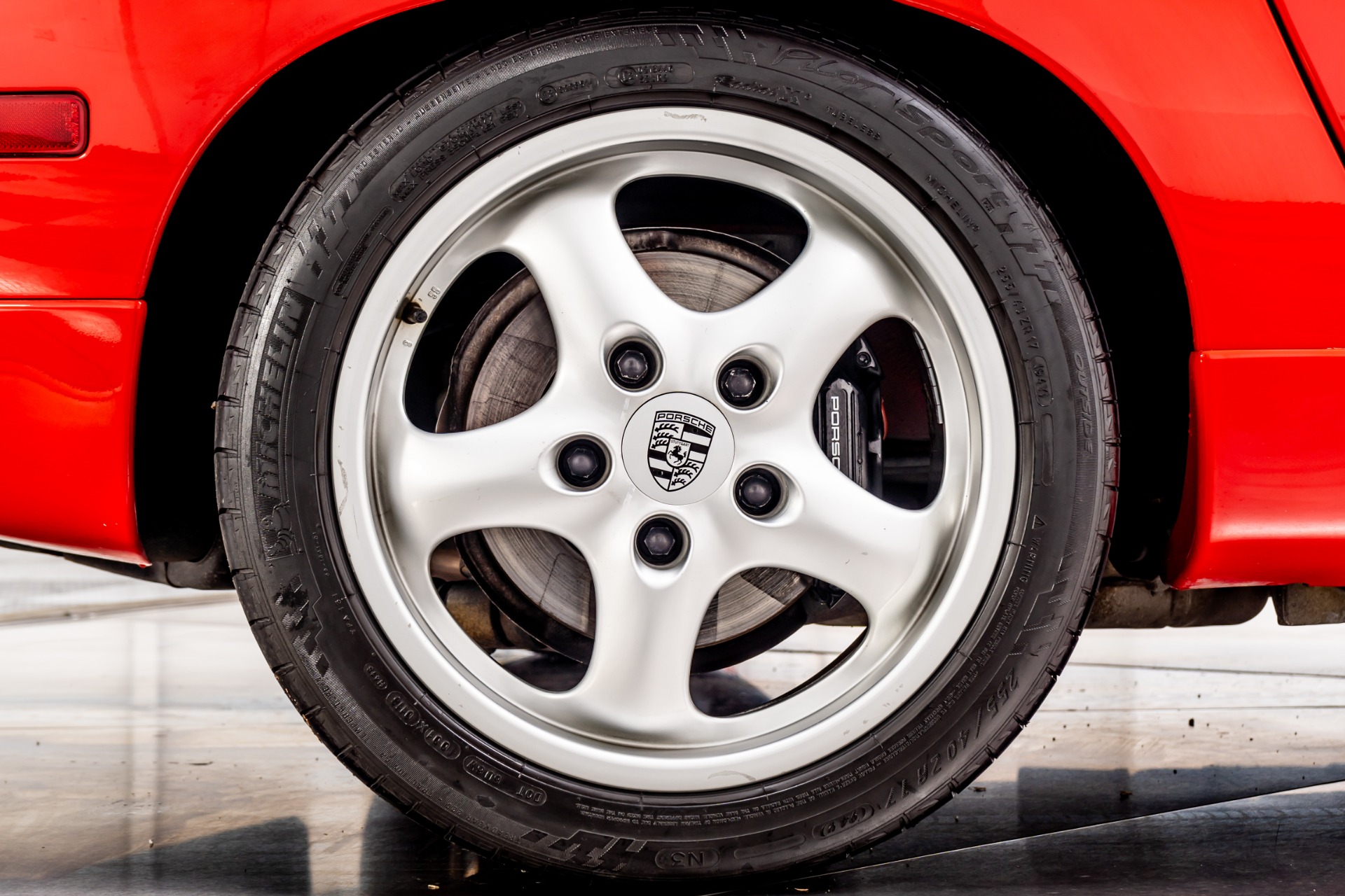 Super Lada Raven Car Specs